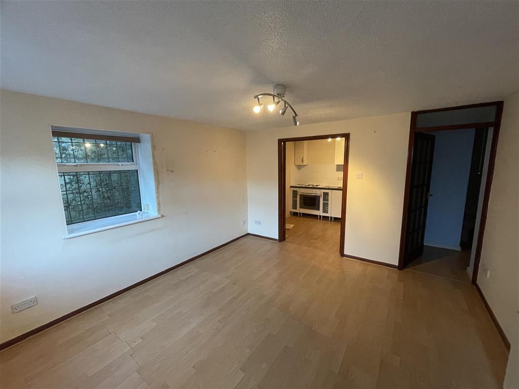 Flat 2, Park Court, 17, Park Road, WELLINGBOROUGH, Northamptonshire ...