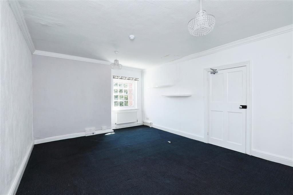 Ivy House, Old Gateford Road, WORKSOP, Nottinghamshire, S81 8AZ