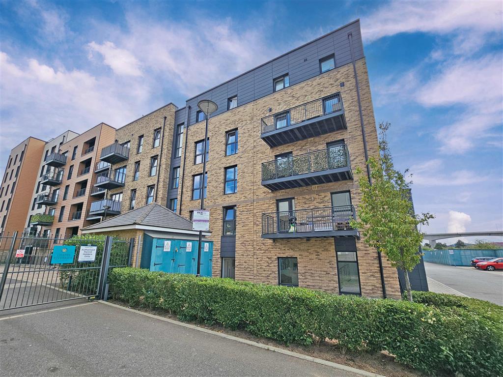 Headlease to Flats 1-24 Riverside House, Thomas Blake Avenue ...