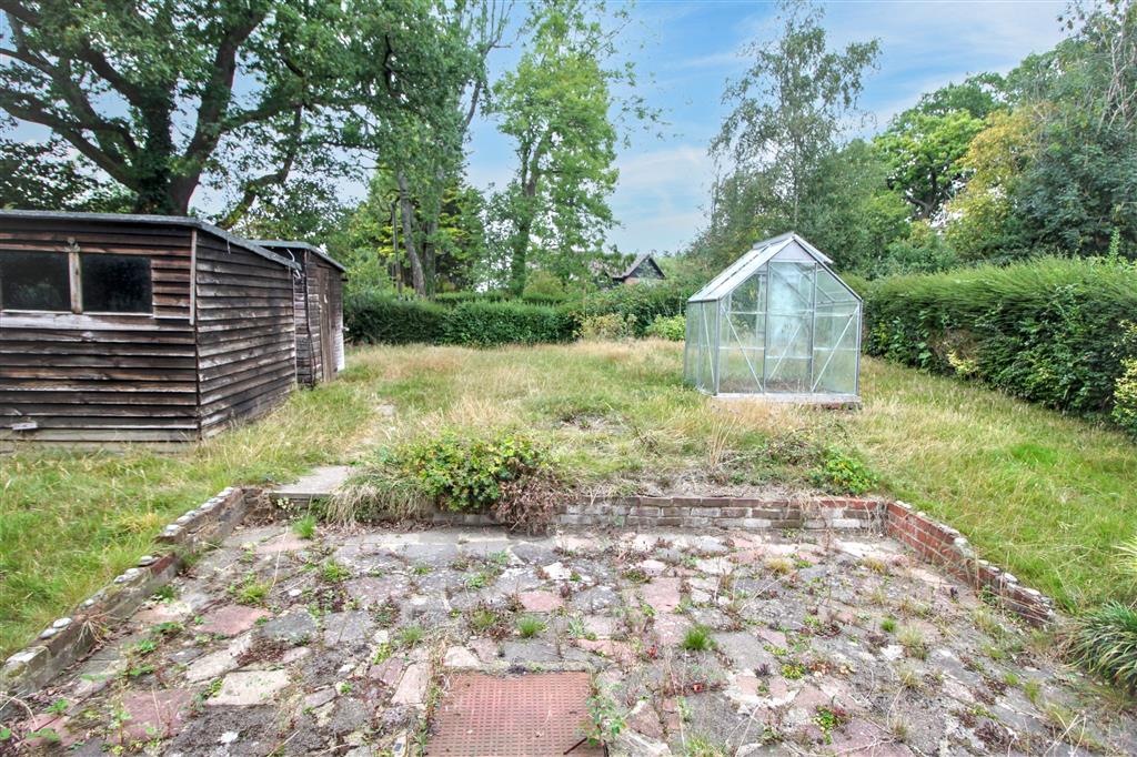 4, Wellington Gardens, BATTLE, East Sussex, TN33 0HD