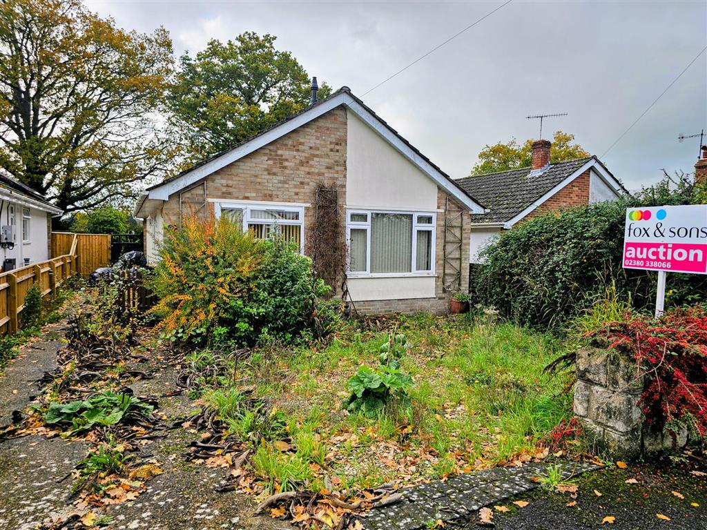 92, Moot Gardens, SALISBURY, Wiltshire, SP5 3LF