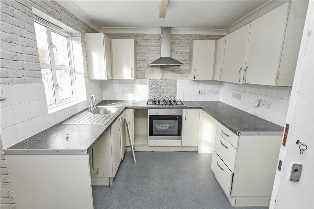 64, King George Avenue, WEST BECKTON, London, E16 3HP